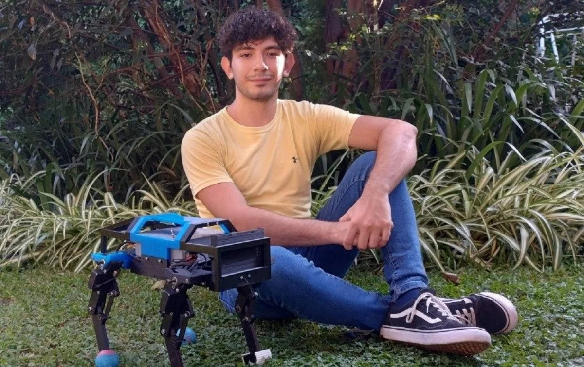 Un estudiante de la UNLaM creó su propio perro robot | Viví el Oeste ...