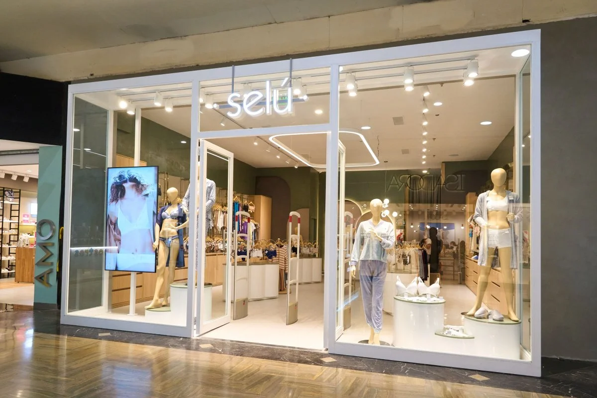 Selú presentó su local remodelado en el Unicenter Shopping | Viví el ...