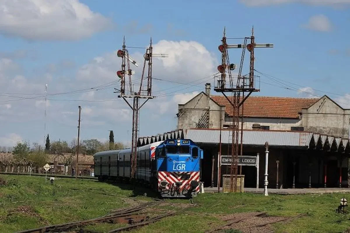 Modernizar las señales de los ramales diésel del Tren Sarmiento costaría $20 mil millones | Viví ...